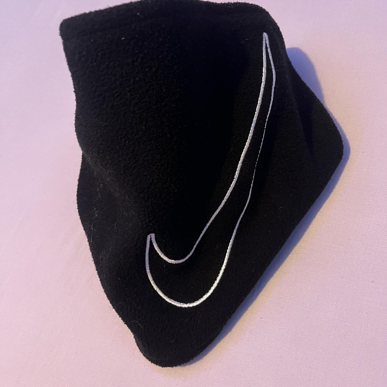 Nike snood/ face covering - Depop