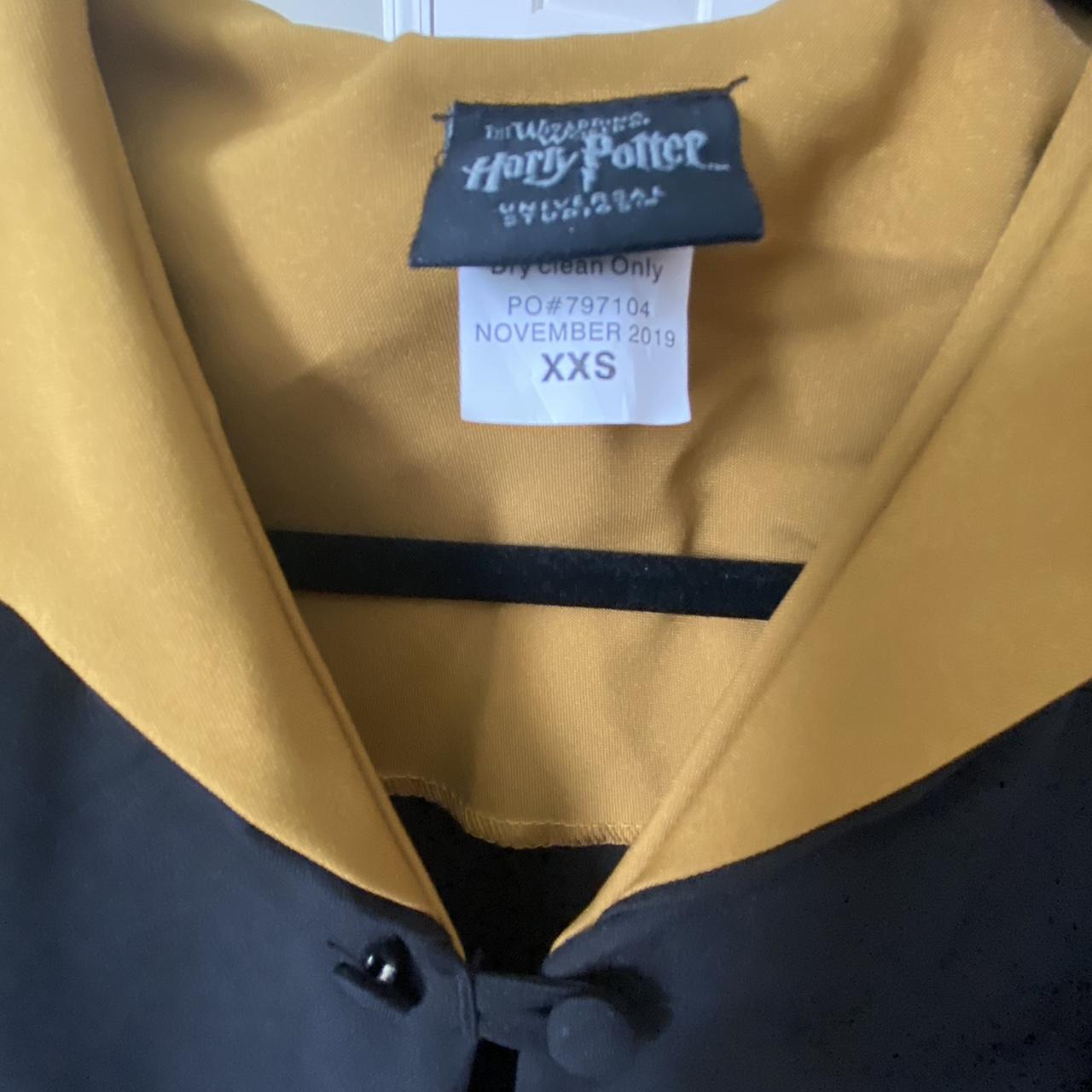 Harry Potter Hufflepuff Youth Robe/Cape Costume with... - Depop