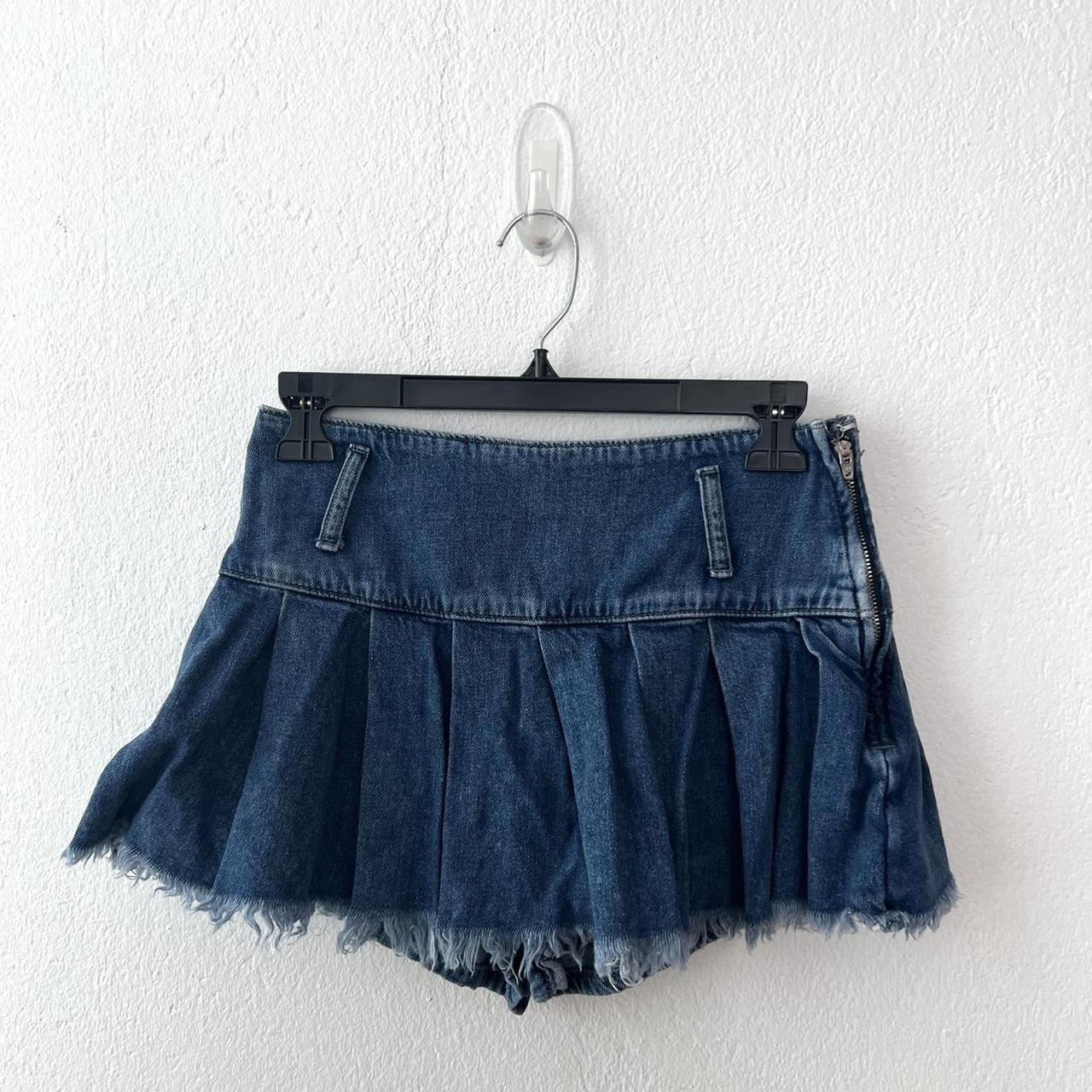 Subdued low-rise pleated Y2K denim mini skirt #y2k... | Depop