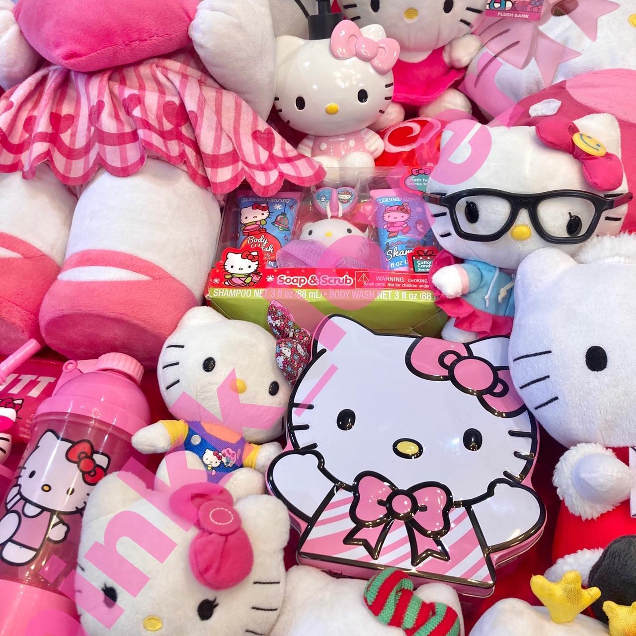 🎀HUGE Sanrio Hello Kitty Collection Drop🎀 ♡ so many... - Depop