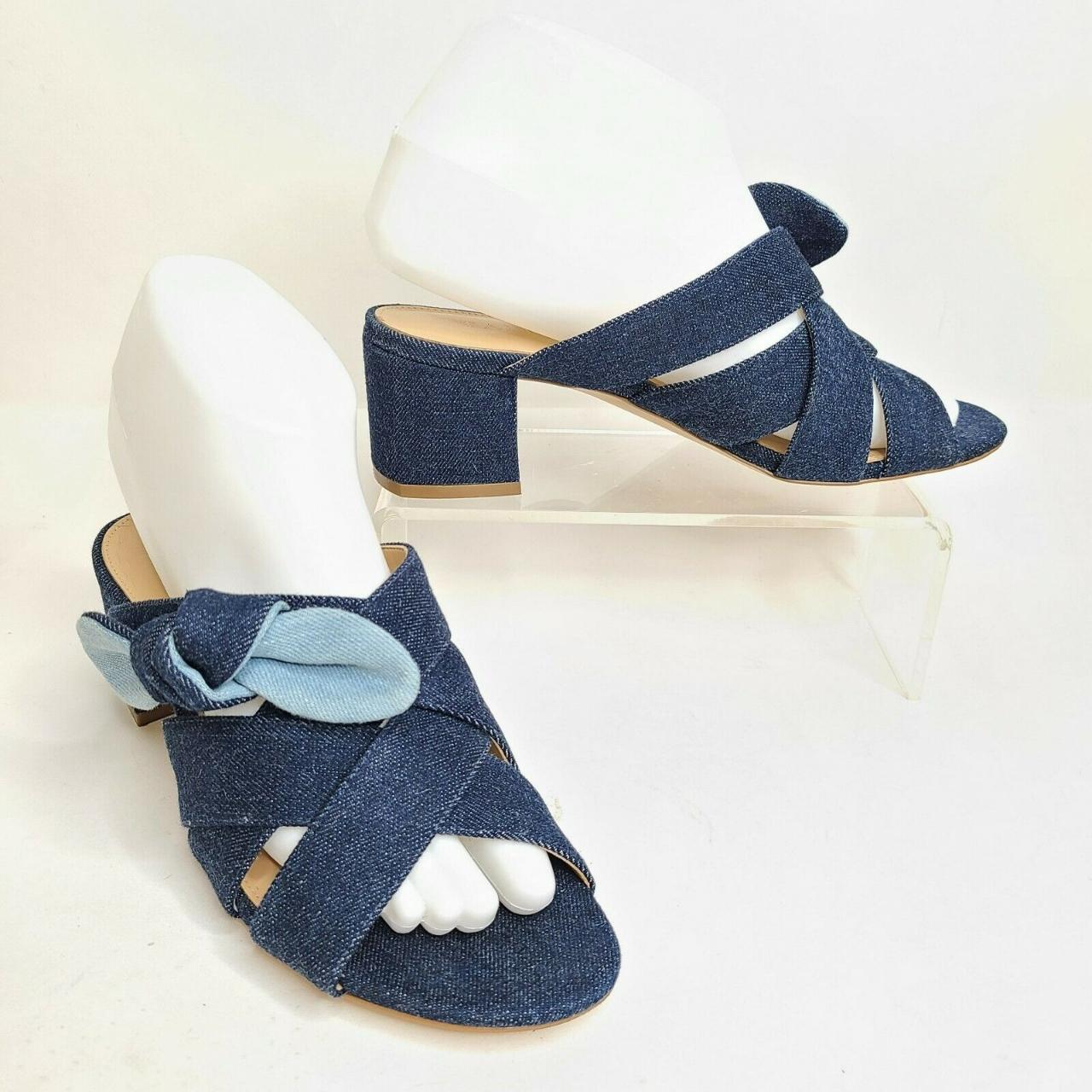 Talbots Wmns Sz 7 Blue Two Tone Denim Woven Bow... - Depop