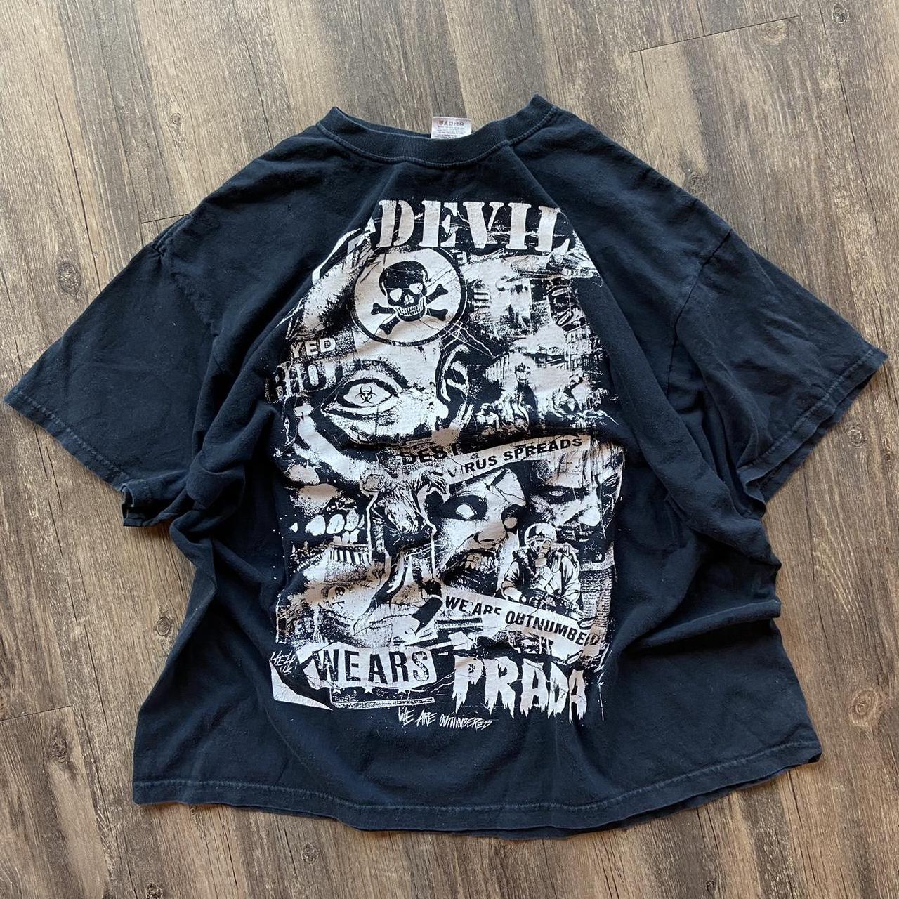 Devils wears Prada Y2K - Depop