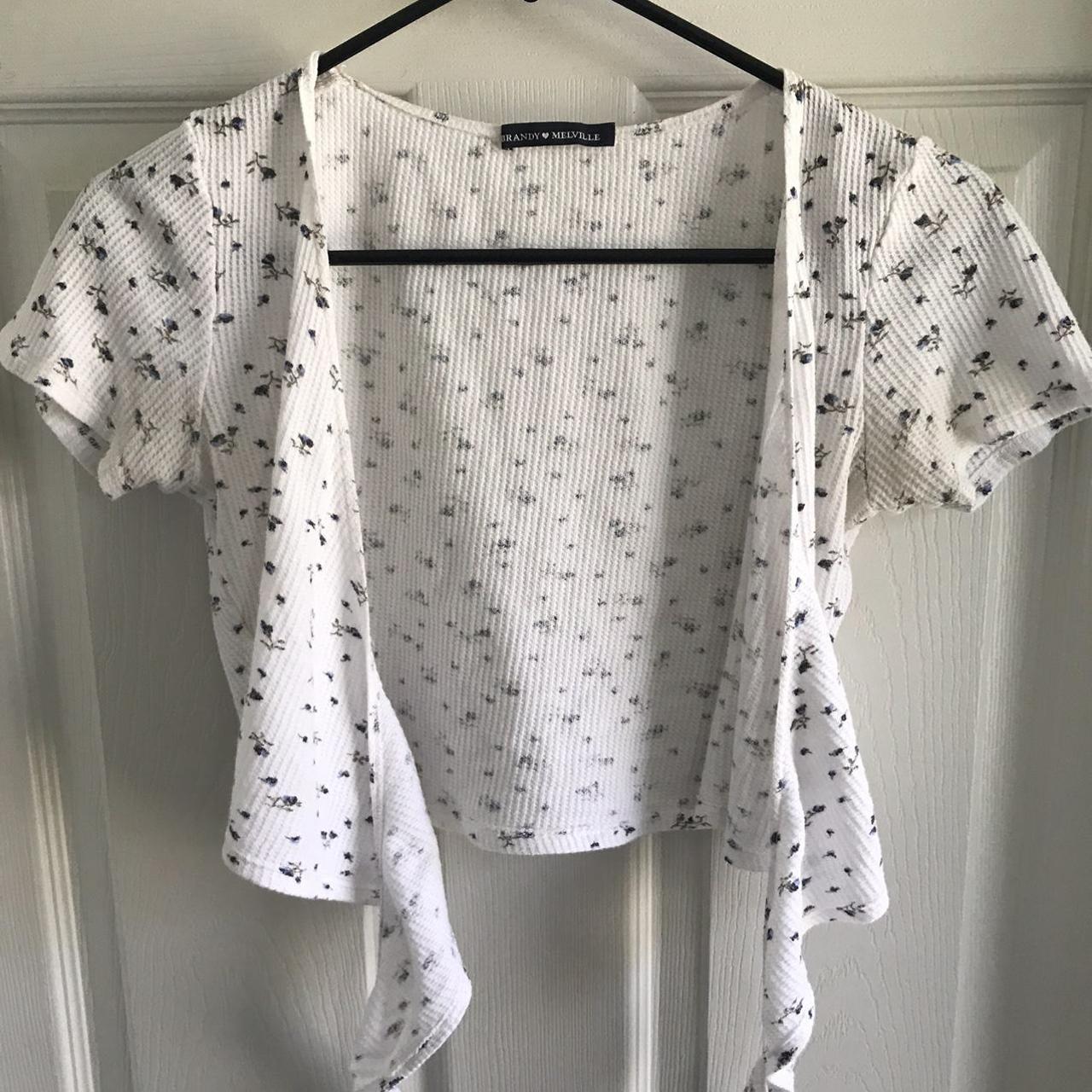 Brandy Melville Tie Top Size: ONE SIZE - Depop