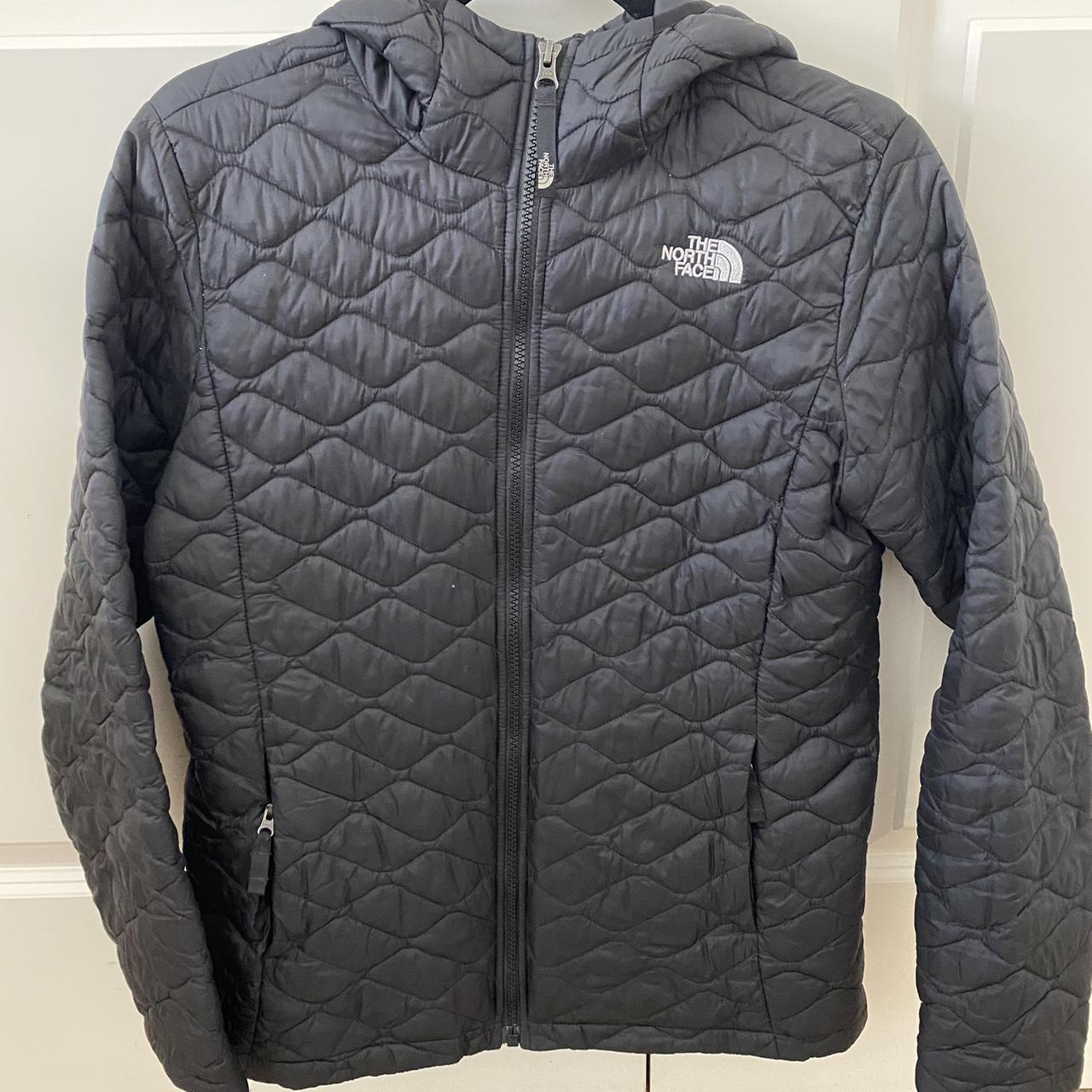 Black North-face Jacket Size: Girls XL - Depop