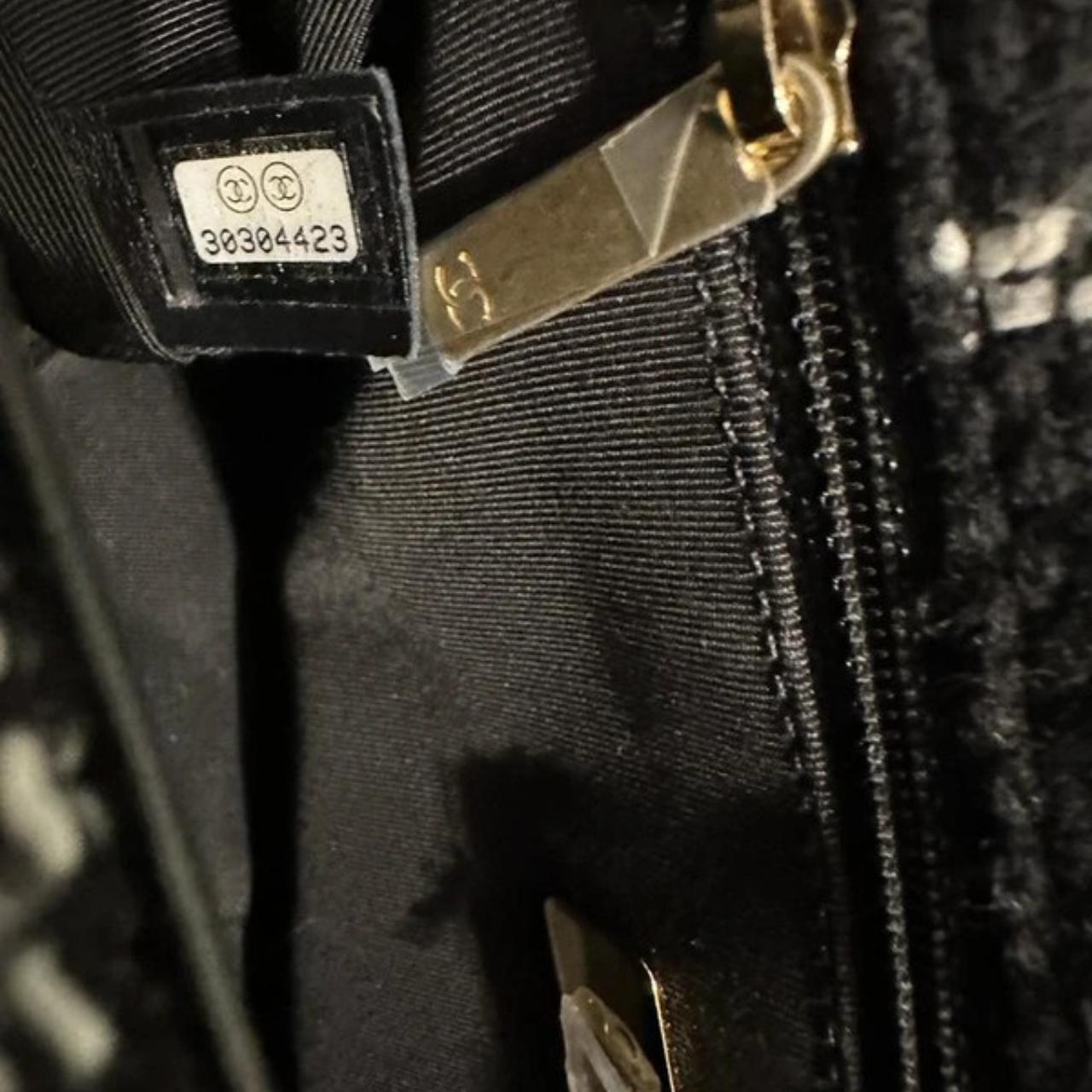 Chanel 19 brand new black and white tweed Purchased... - Depop