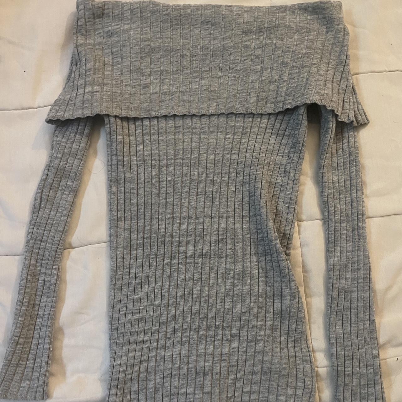 Off the shoulder Grey top 🩶 Size... - Depop