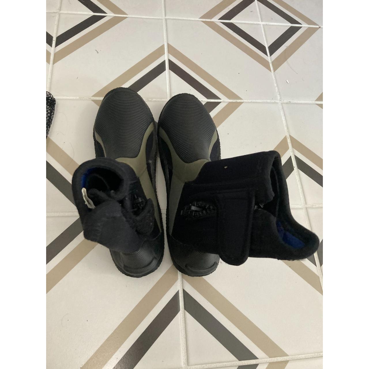 Pinnacle Apex XT 6mm Scuba Dive Boot, Mens Color -... - Depop