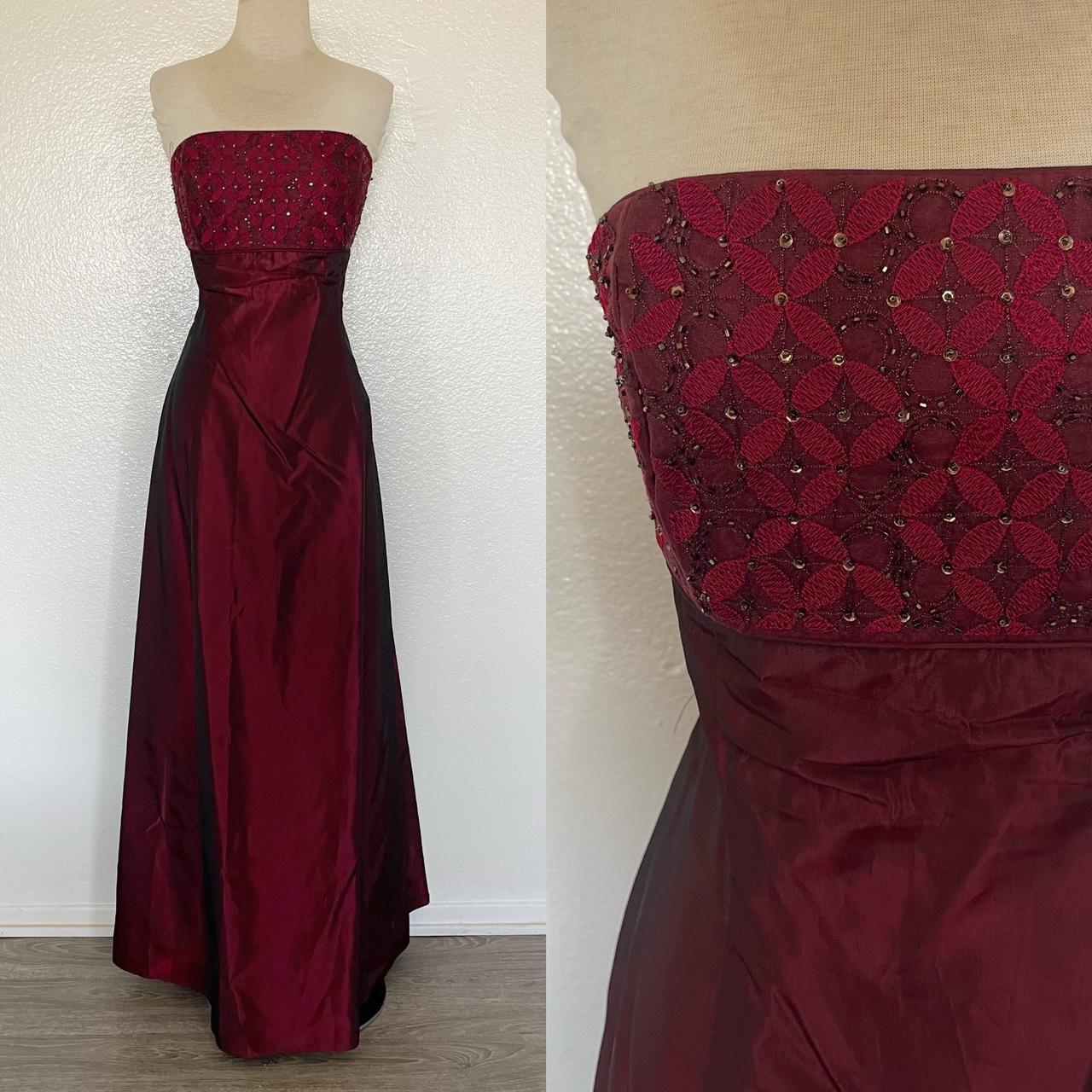 Vintage early 2000s floor length prom dress with... - Depop