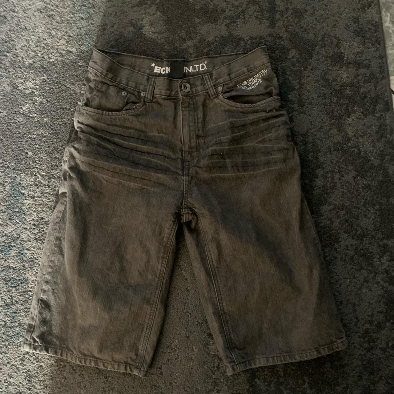 fire ecko unltd jorts kinda small tho 18/18/18 #y2k... - Depop