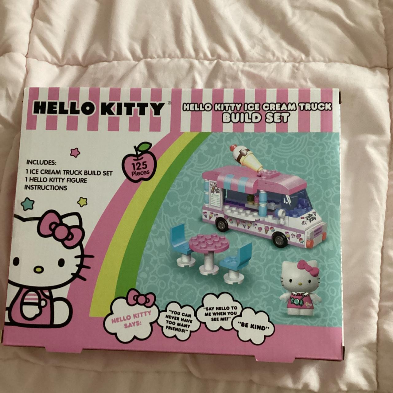 Hello kitty “Lego” set - Depop