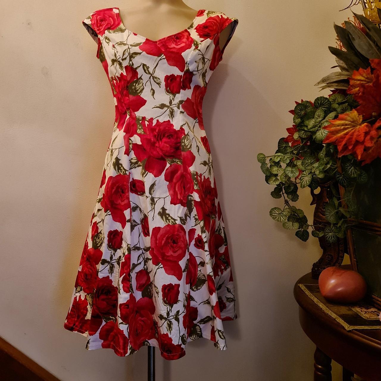 NINE BODY COVERAGE Dress Size 10 Beautiful summery... - Depop