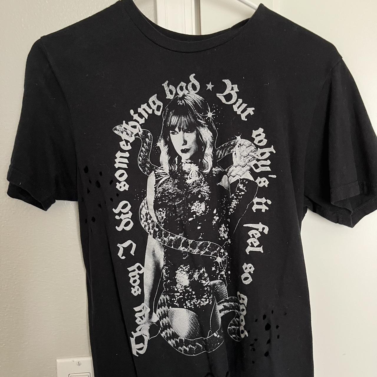 Taylor swift reputation tee | Depop
