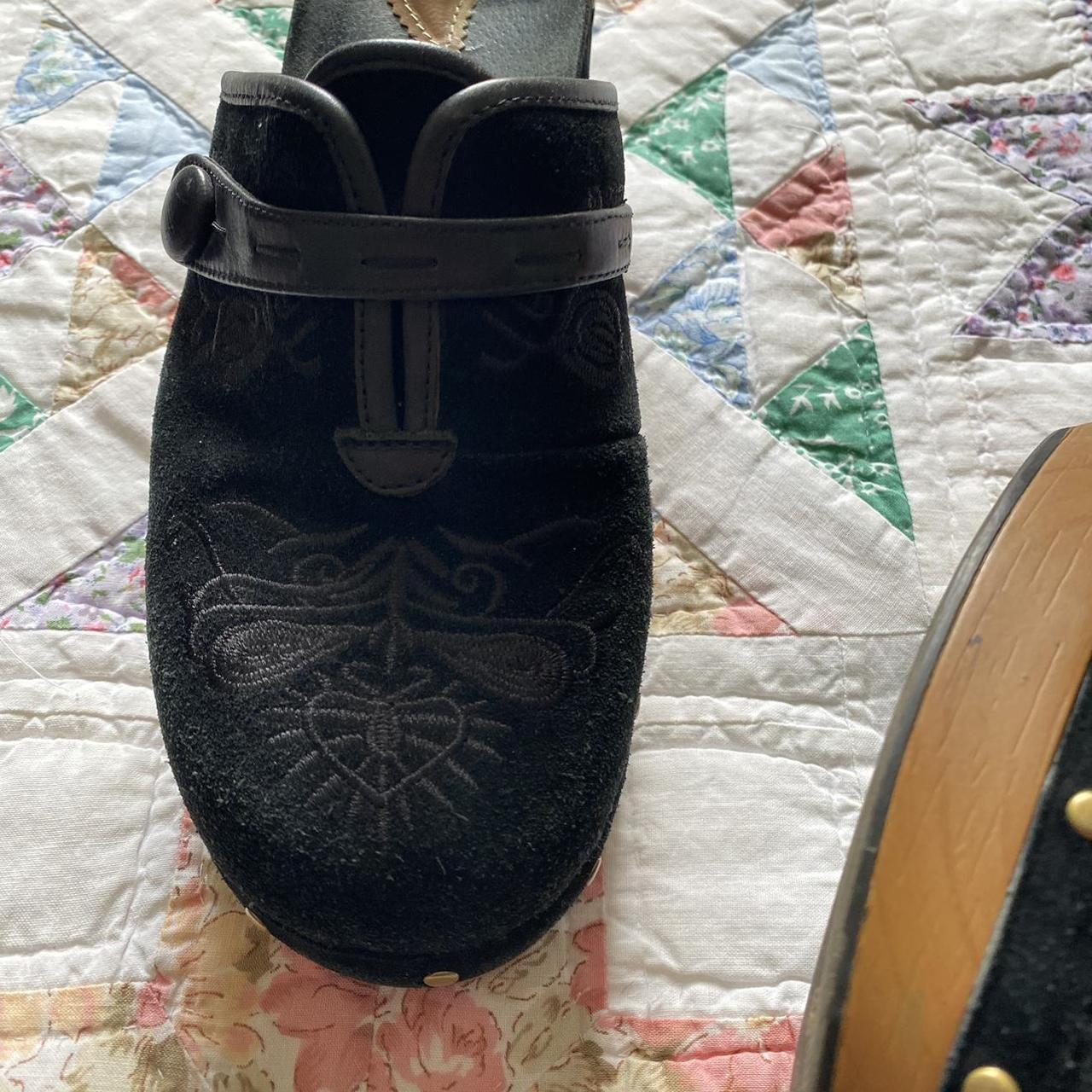 Spring Step Women's Black and Tan Clogs | Depop