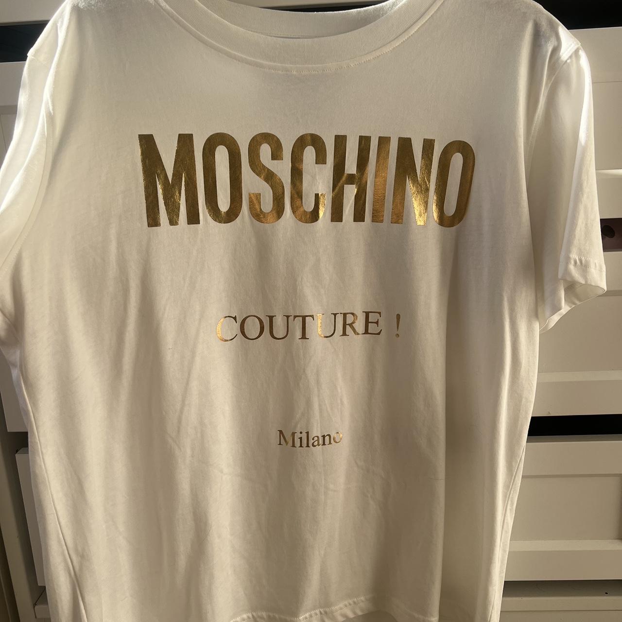 Moschino gold and white womens t-shirt Size M Was... - Depop