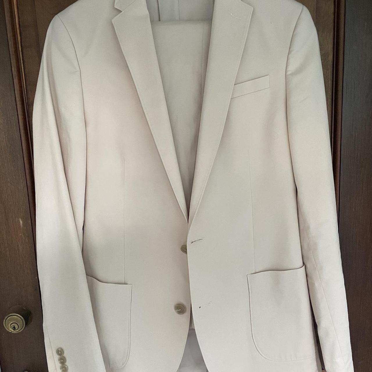 J Ferrari light pink suit jacket. Size 38 long. Worn... - Depop