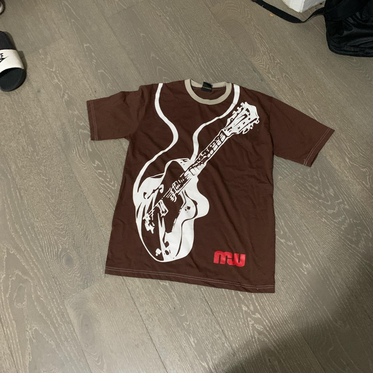 Brown guitar tee maxwell vintage Size m Never worn - Depop