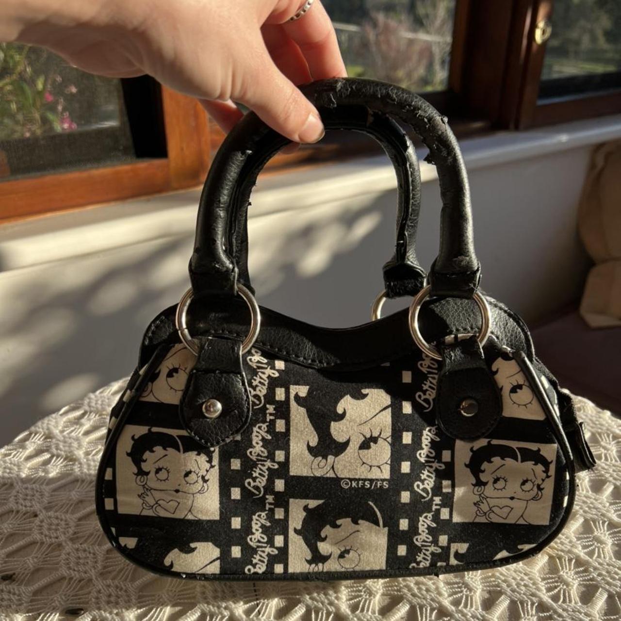 REPOP Vintage Betty Boop hand bag 🖤🖤 Vintage 2007... - Depop