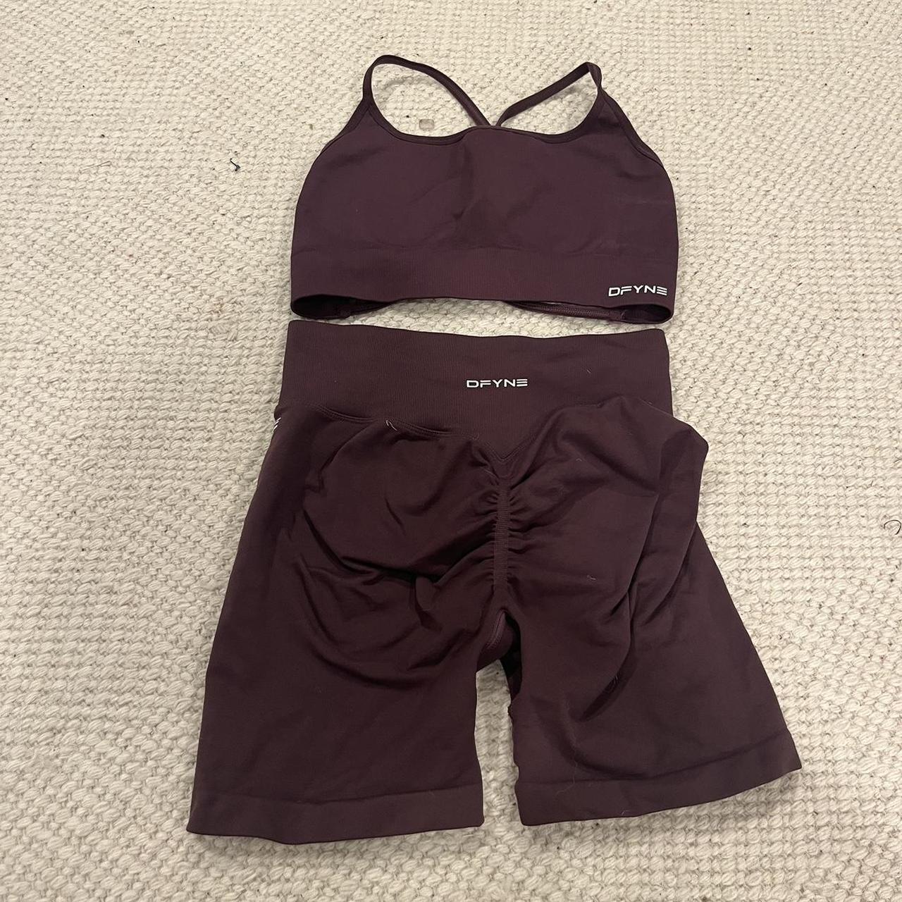 dfyne maroon workout set both size small never worn... - Depop