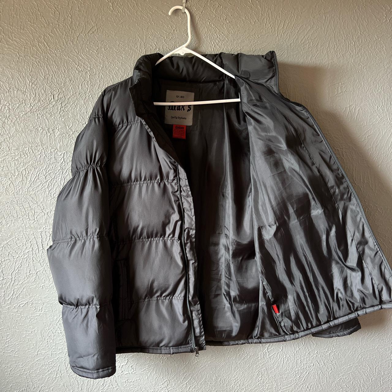 Tuff ahh Max’s puffer Perfect condition runs a bit... - Depop