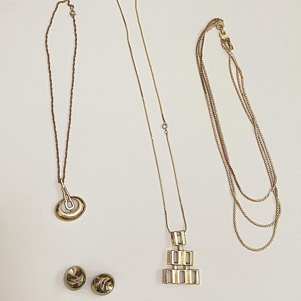 4 piece set of Vintage gold costume jewelry In... - Depop