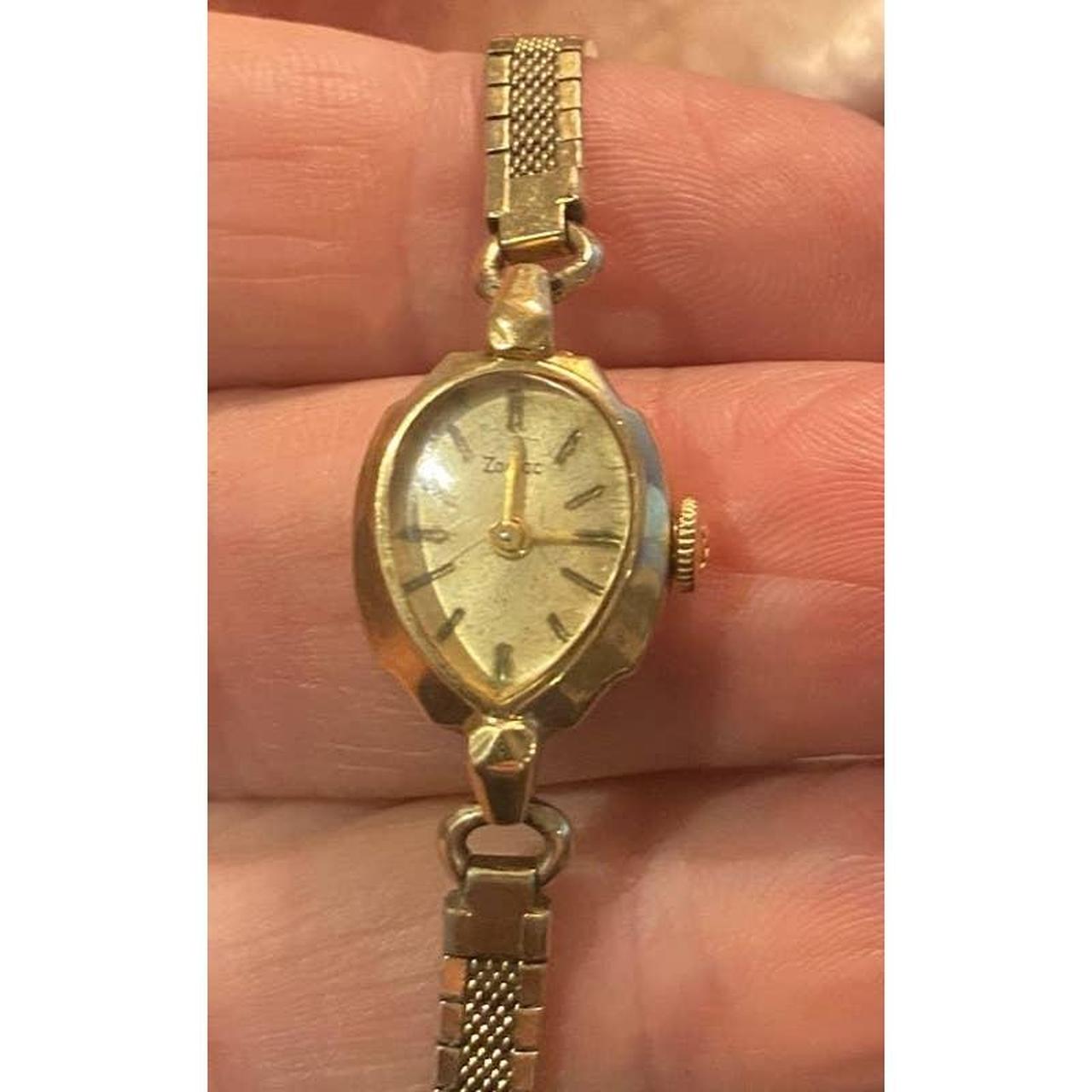 VTG Women's 14k Solid Gold Zodiac Watch, 10k Gold... - Depop