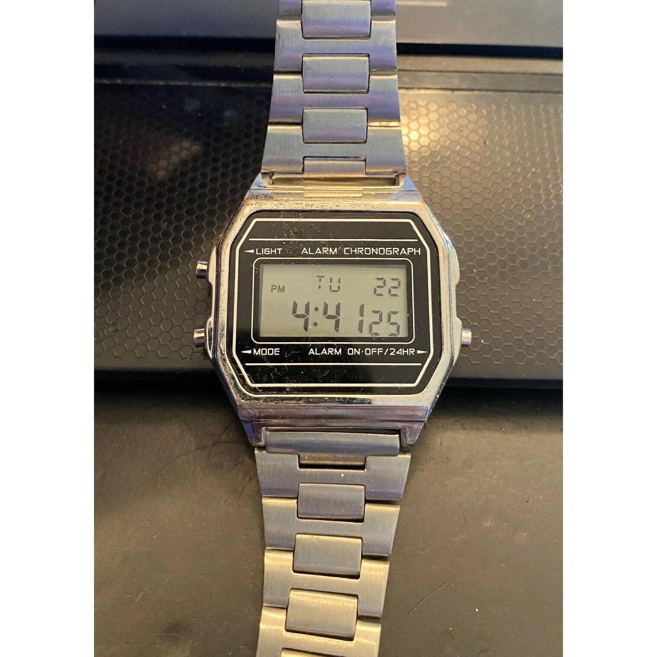 VTG Accutime LCD Digital Chronograph, Silver Tone,... - Depop
