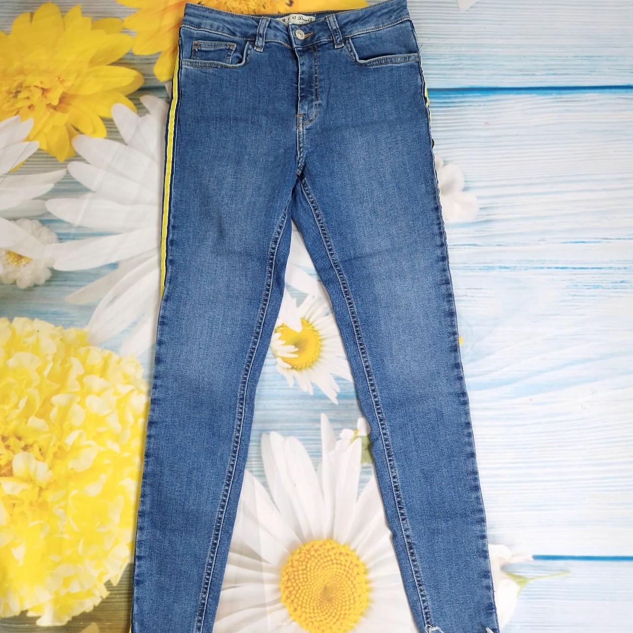 Denim & Co. Women's Yellow and Blue Jeans | Depop