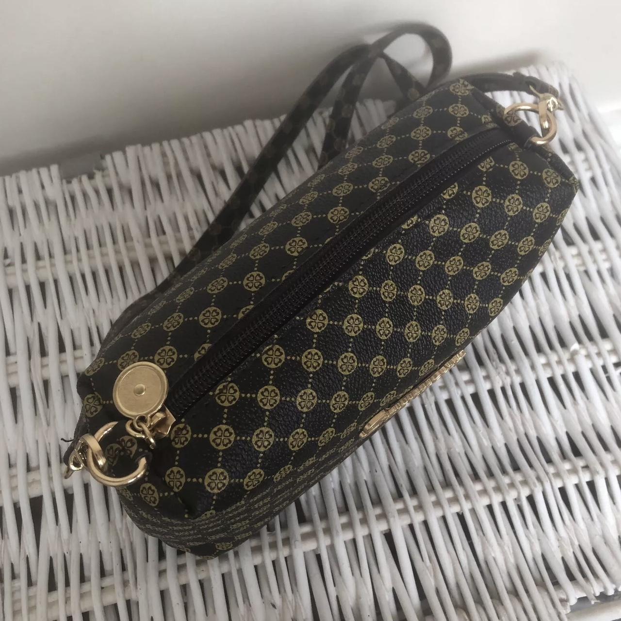 Brown geo pattern shoulder handbag Width 20cm Height... - Depop