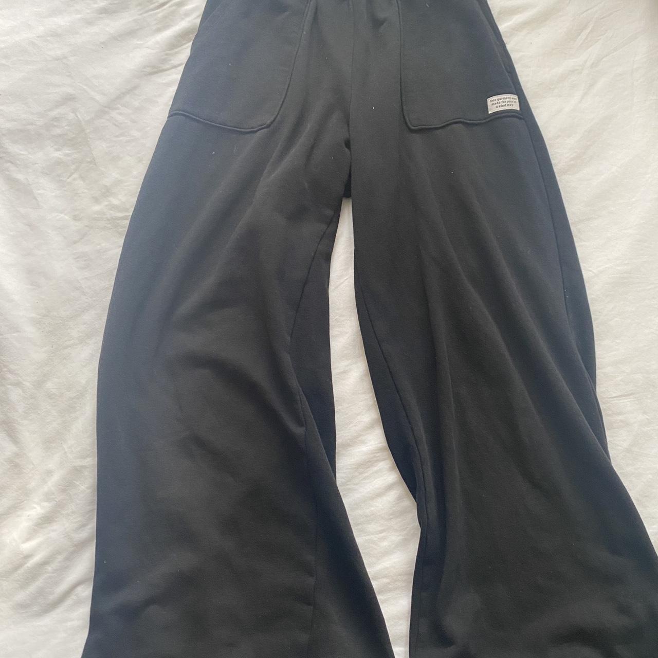 H&M divided wide leg joggers - Depop