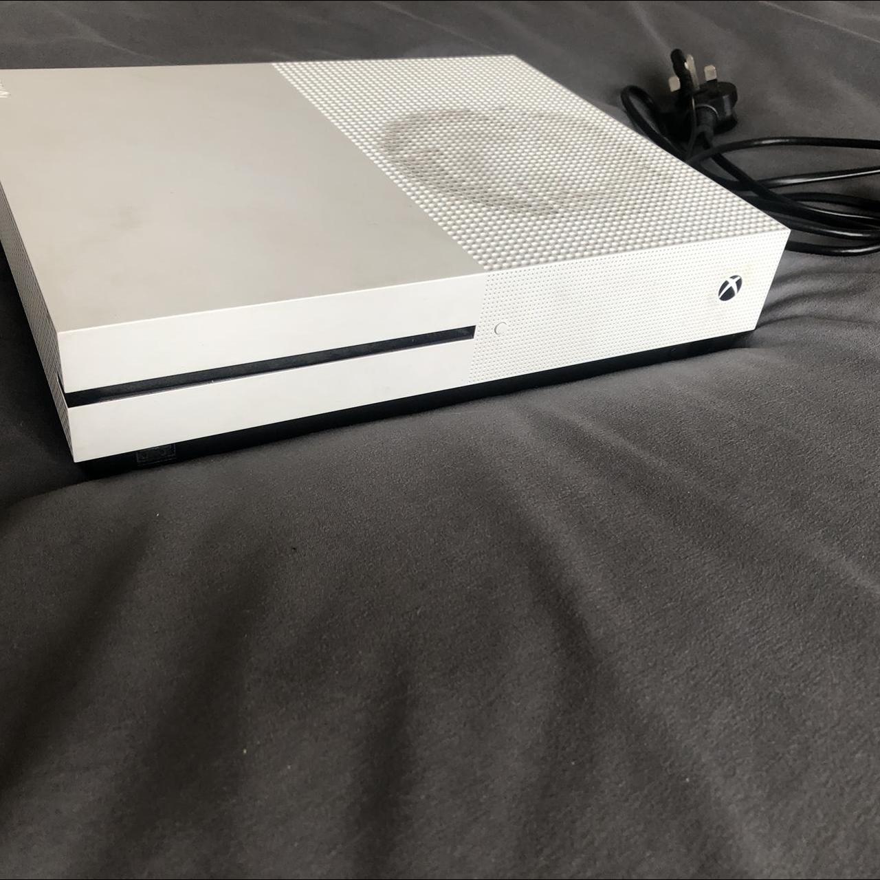 XBox One S - White Aesthetically near mint and... - Depop