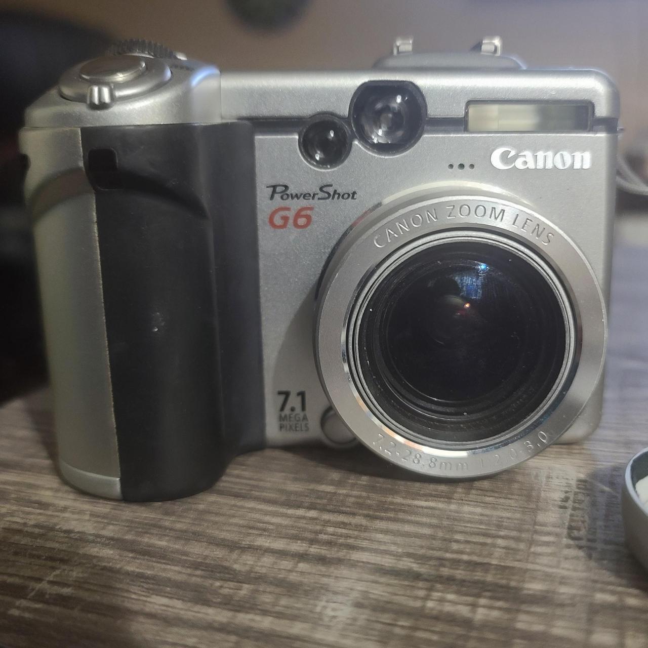 Canon Grey and Black Cameras-and-accessories | Depop