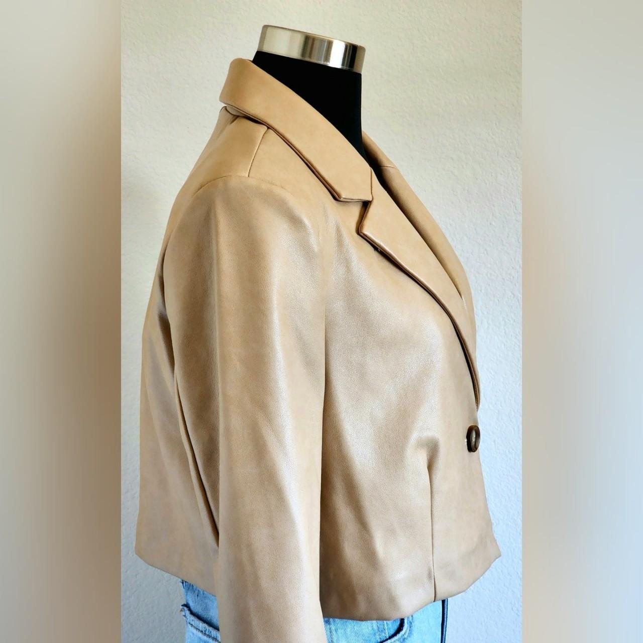 Bagatelle Collection New York: Luxe Beige Cropped... - Depop