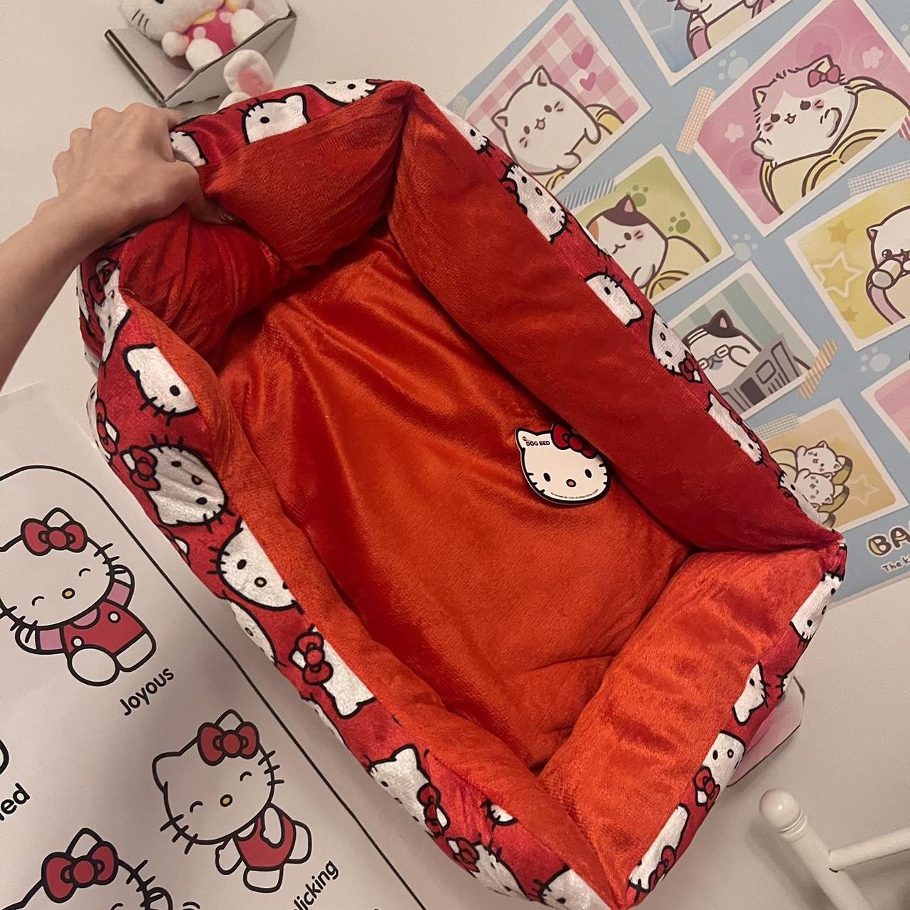 Hello kitty pet bed brand new with tags - Depop