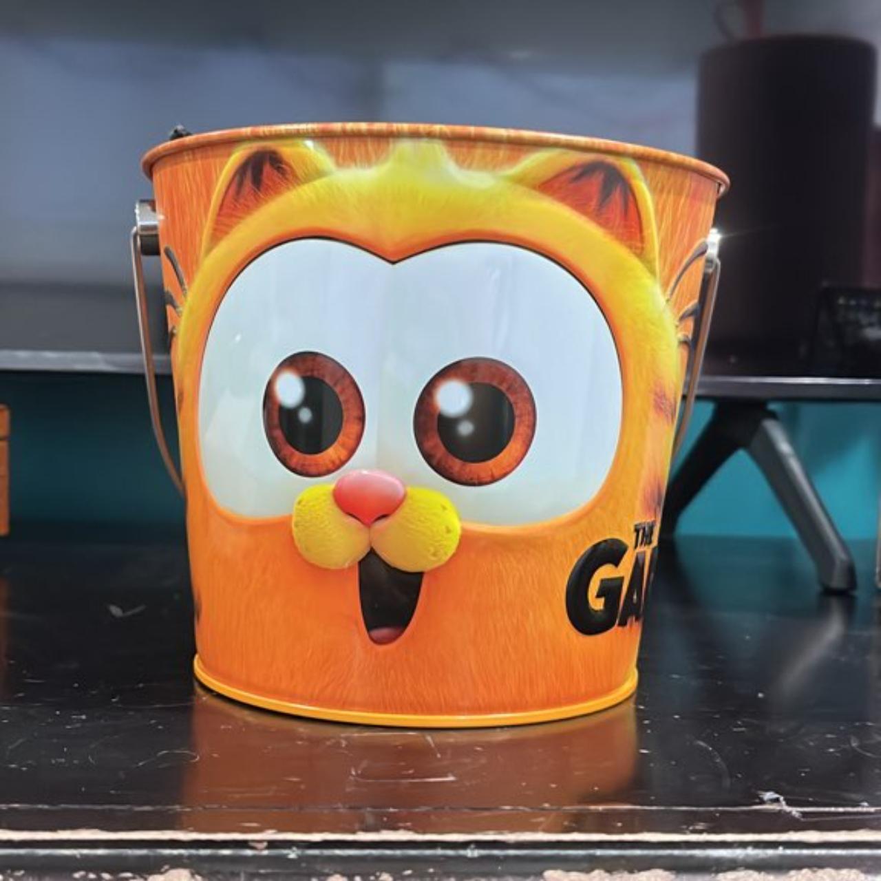 Garfield and Odie 2024 Garfield movie popcorn... | Depop