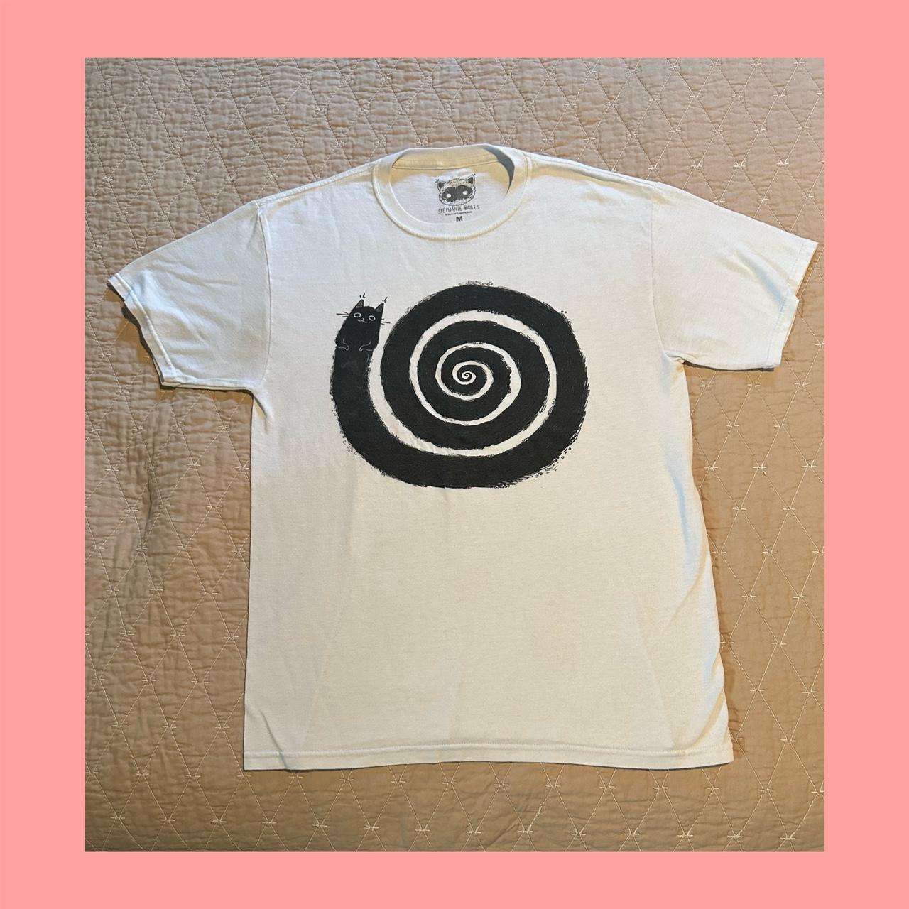 Cute Hot Topic unisex graphic t-shirt Hot Topic... - Depop