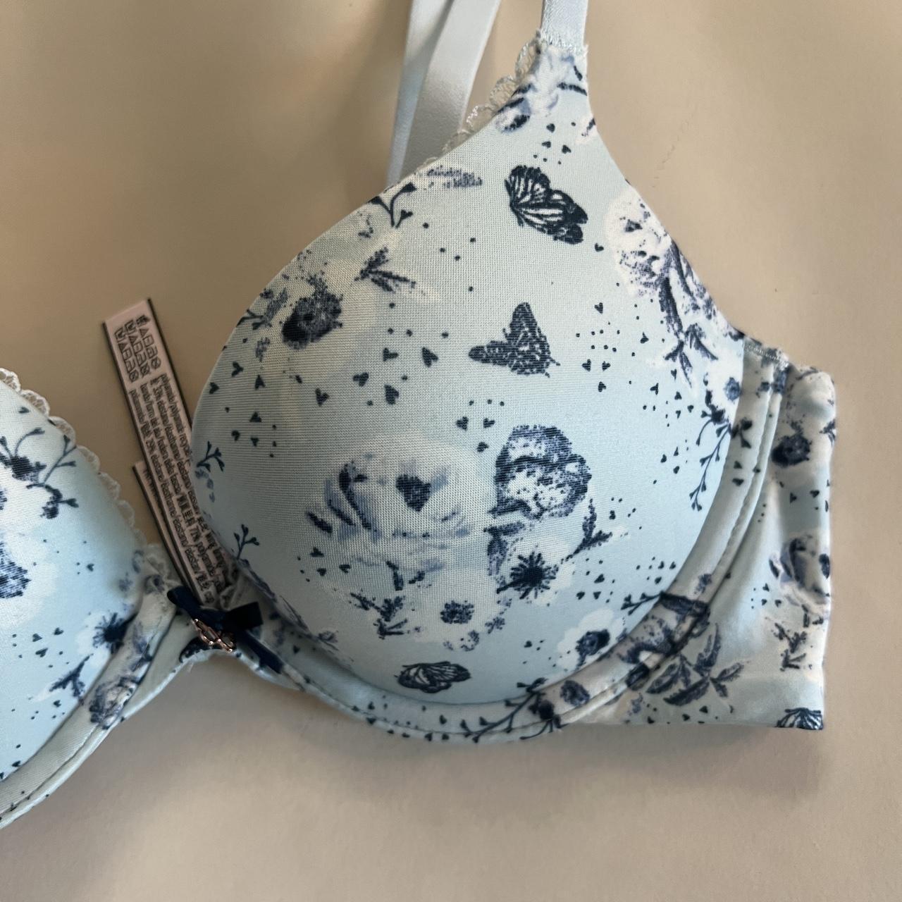 Victoria’s Secret- 32B Push-up Bra’s Comes with 2-... - Depop