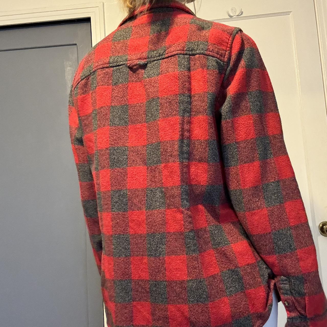 Red & Grey American Eagle Outfitter’s Flannel - Depop