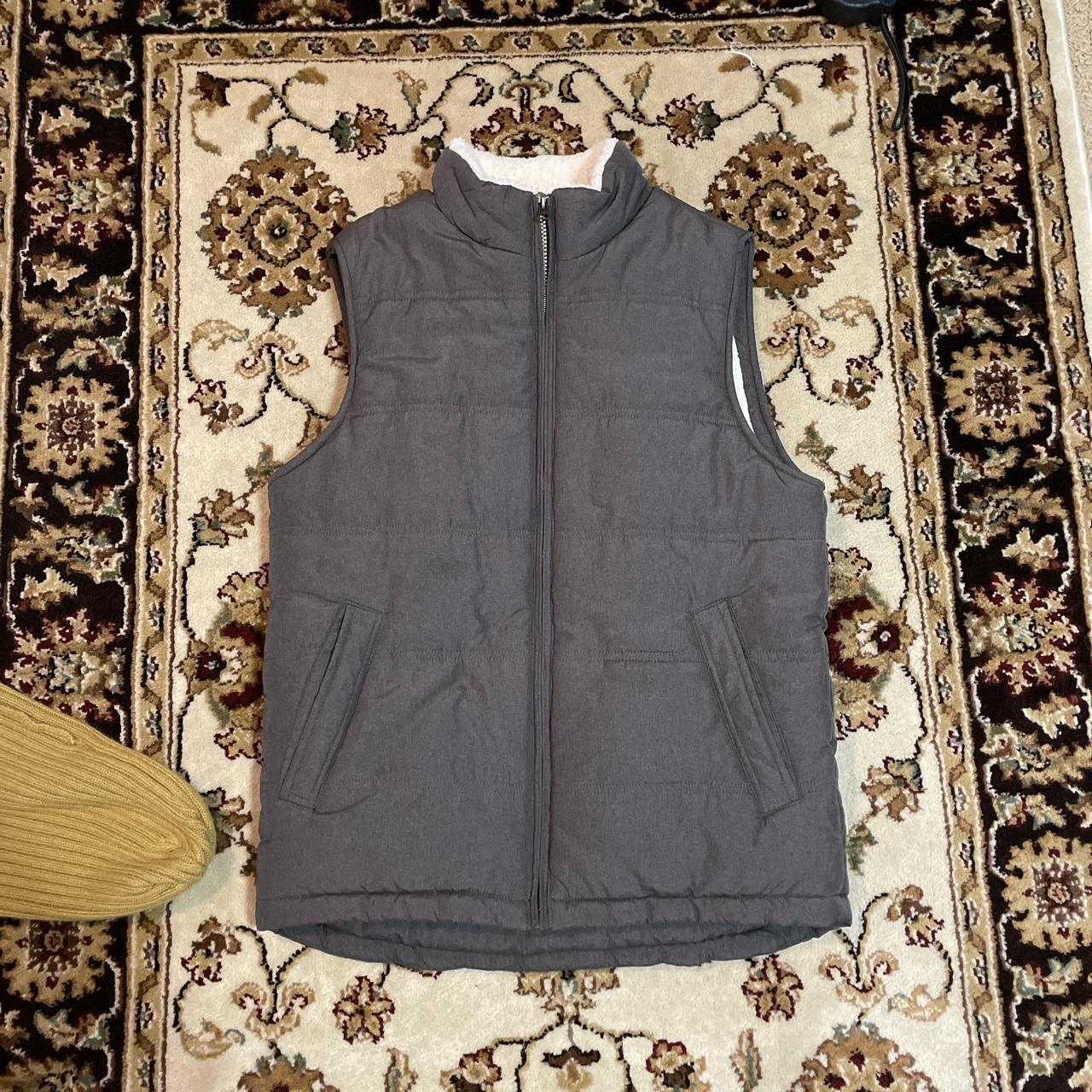 American Threads Sherpa-lined puffer vest Width: 20... - Depop