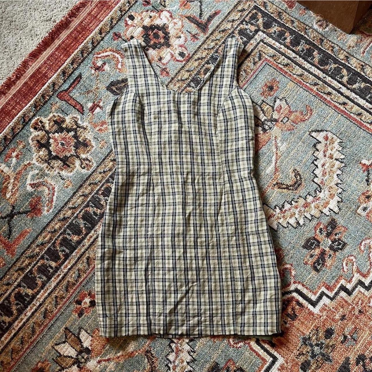 lovely vintage plaid dress 🌿 Measurements taken... - Depop