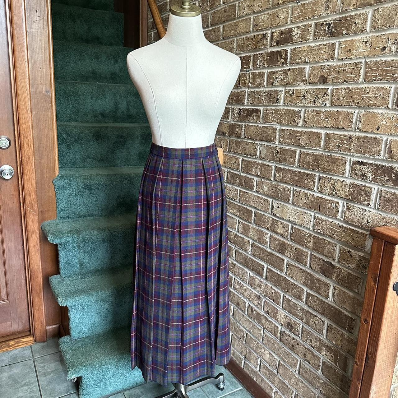 VTG dark fall winter colors plaid pleated wool... - Depop