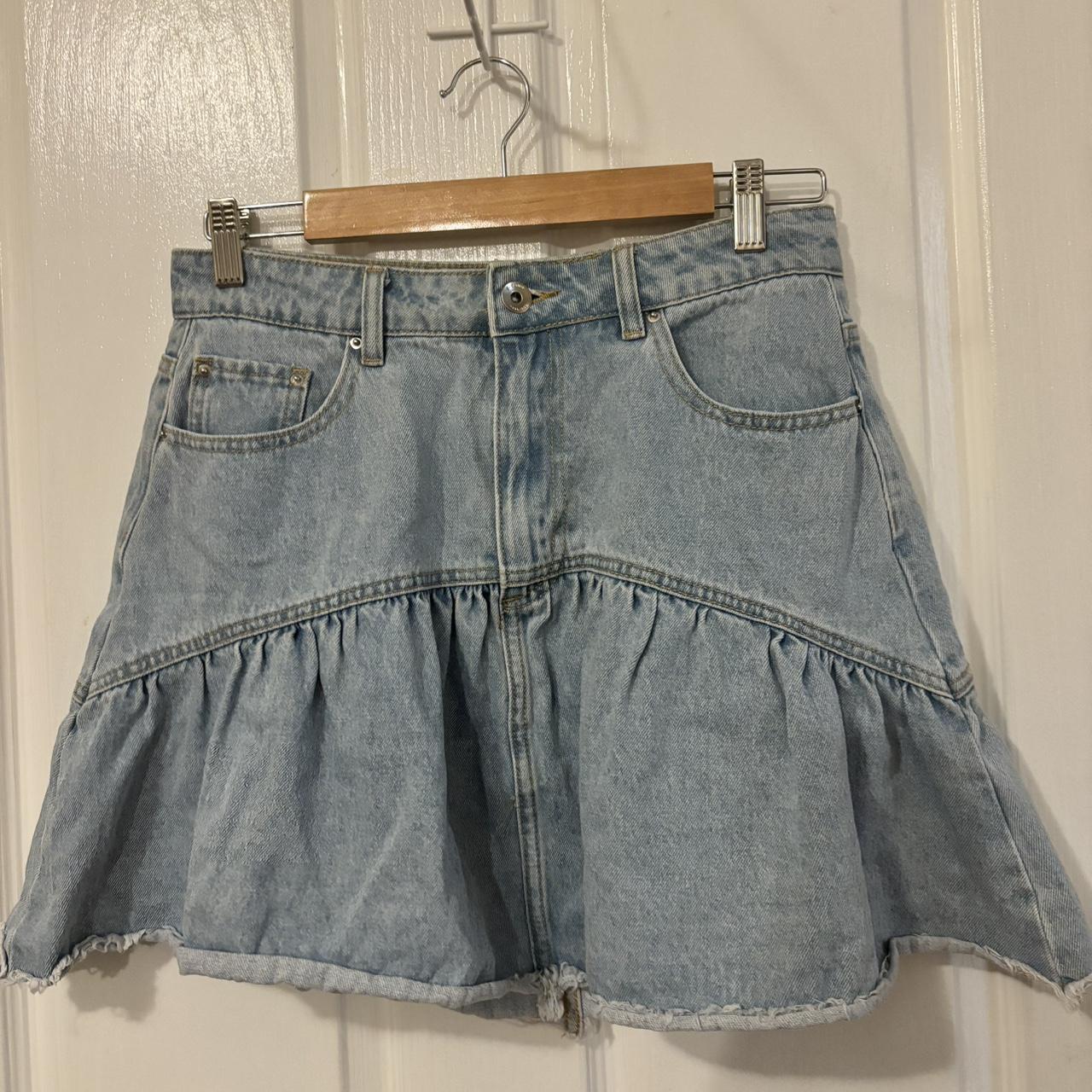 Cute Supre denim skirt Size 12 Worn once - Depop