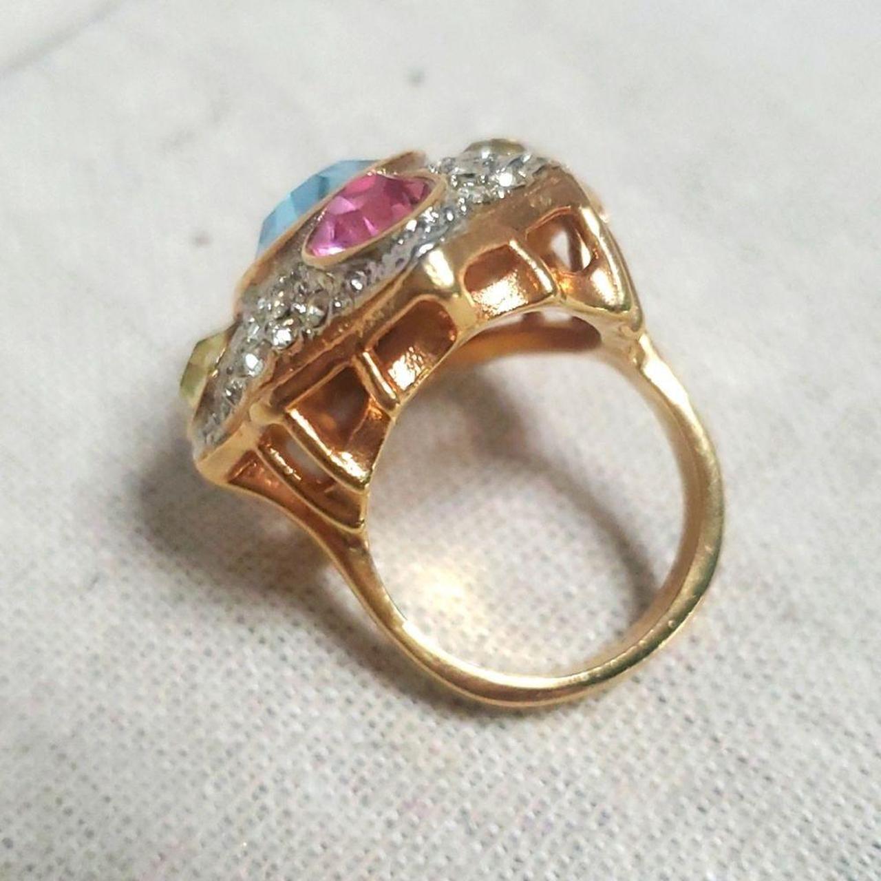 This ring is so 80's gaudy I freaking love it,... - Depop