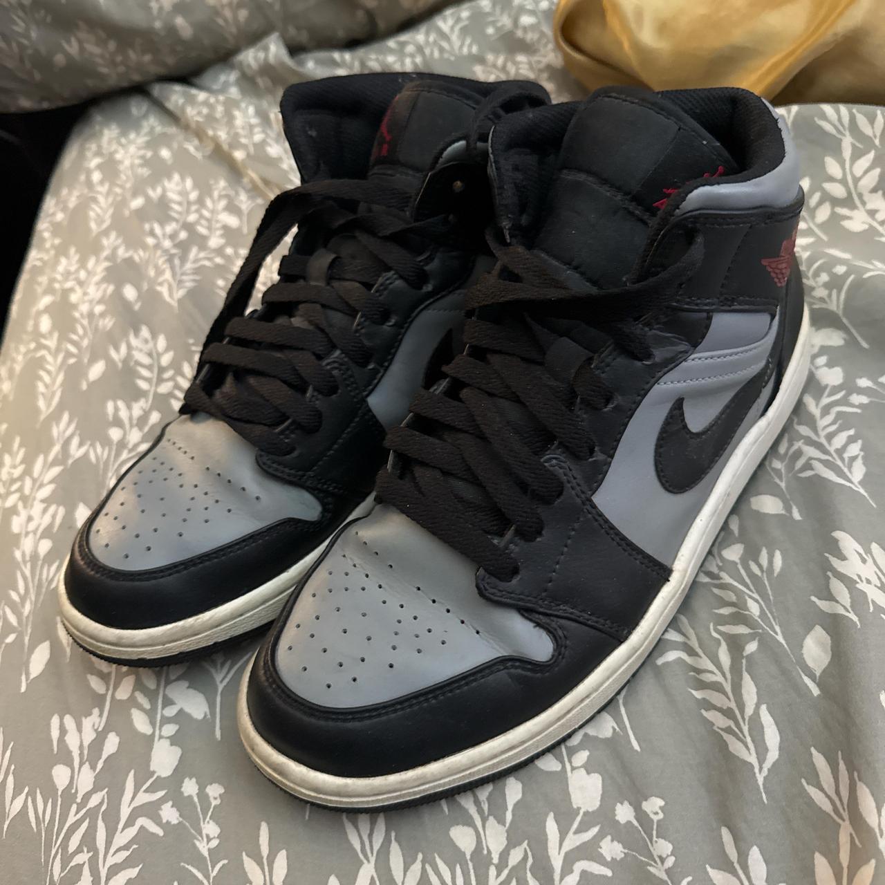 Nike air Jordan 1 mid Sz 10 Used and creased old... | Depop