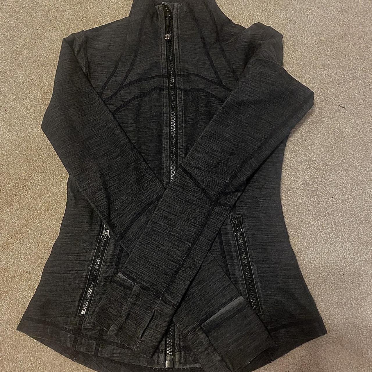 Lululemon dark grey define jacket size 4 - Depop
