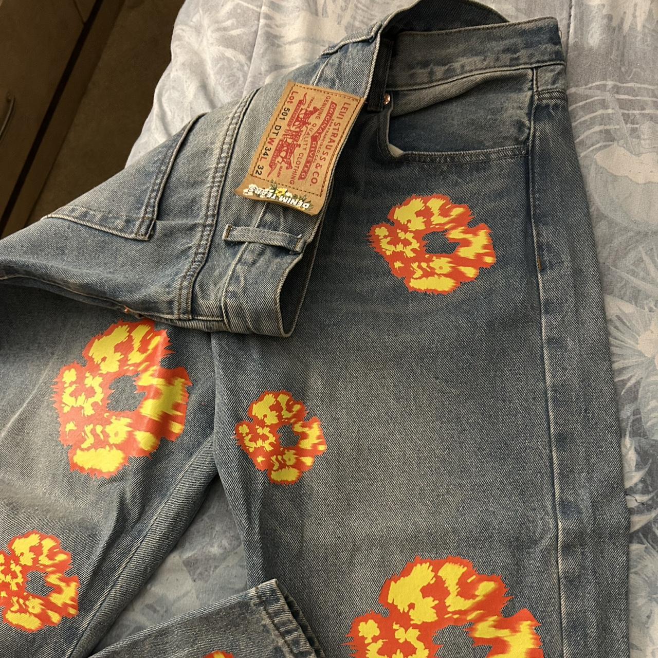 offset x denim tear levi jeans | Depop