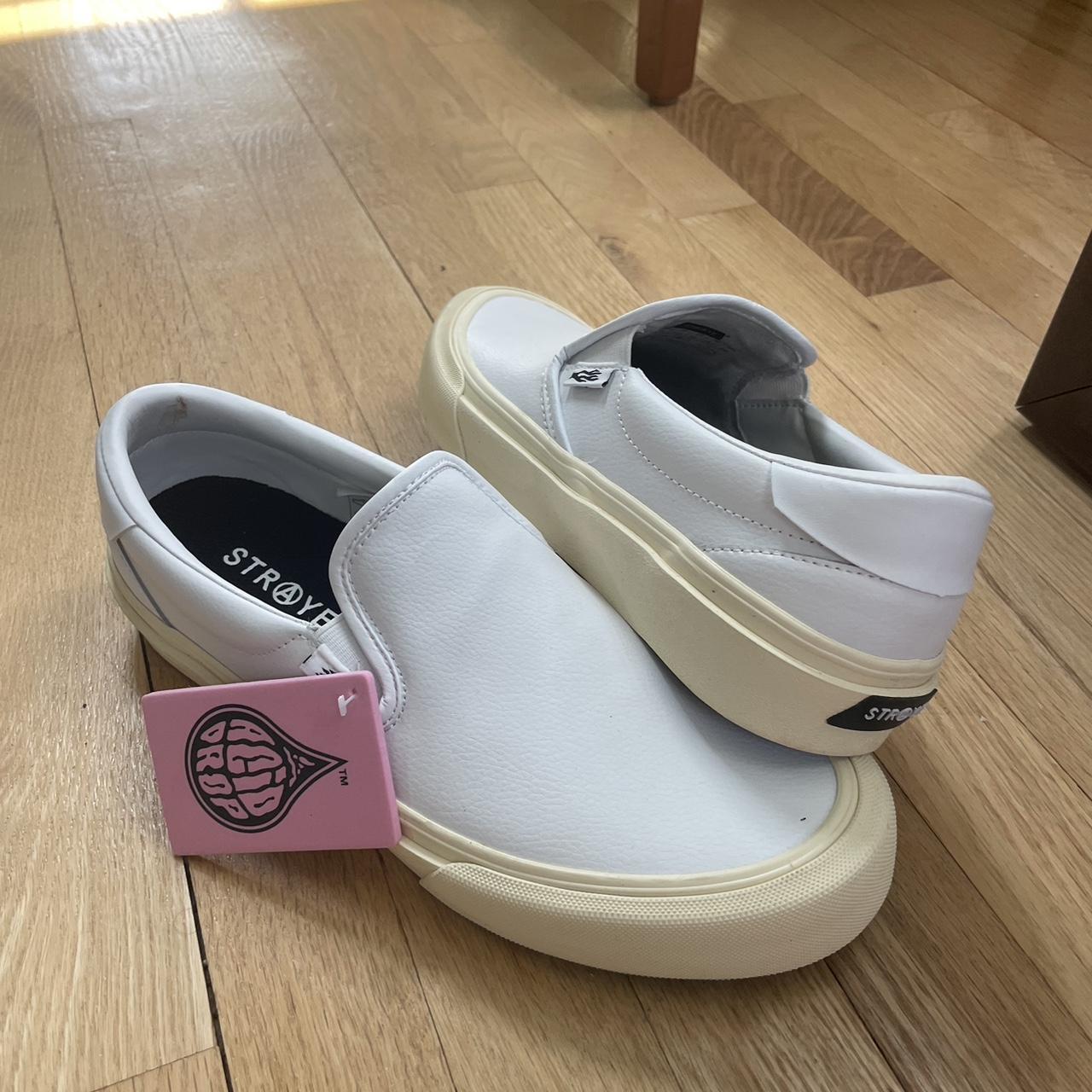 STRAYE Men's White Trainers | Depop