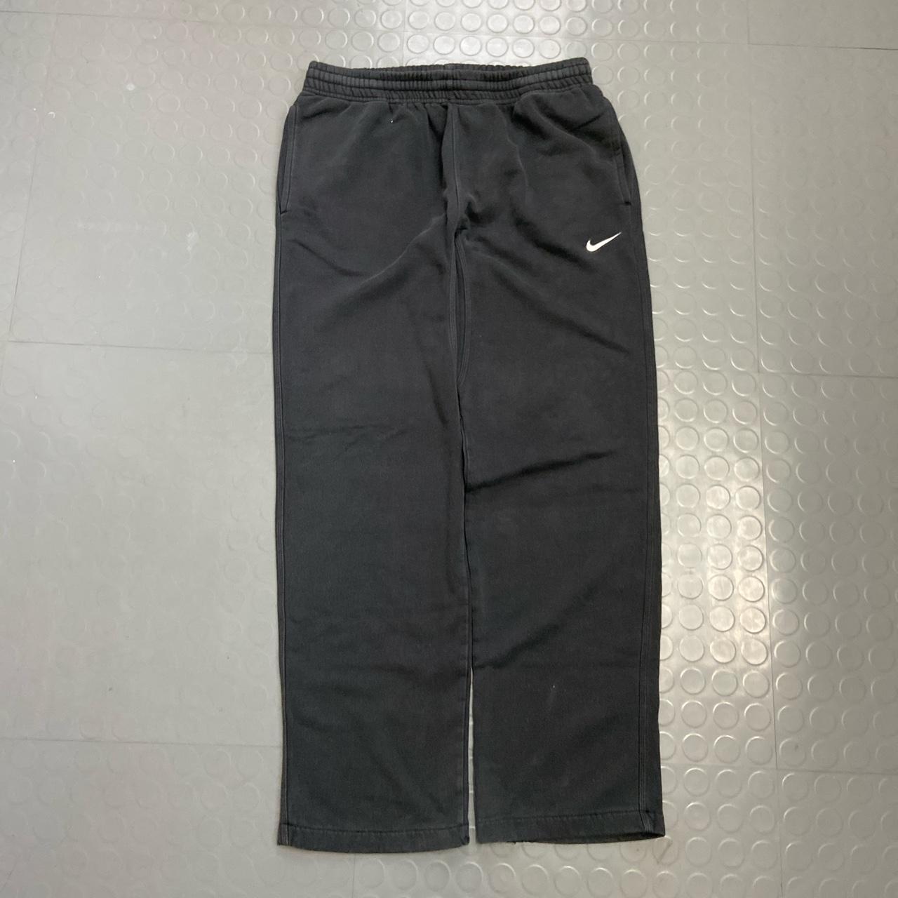 Vtg 00s Baggy Nike Sweatpants • Size M • Wideleg Depop