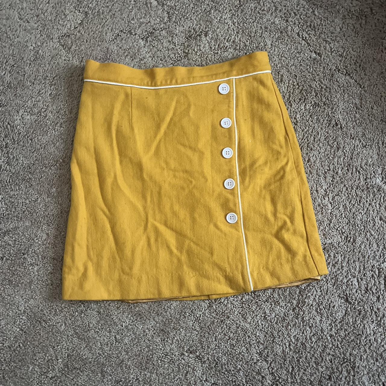 ModCloth Retro Skirt 🌻 - Smooth satin lining on the... - Depop
