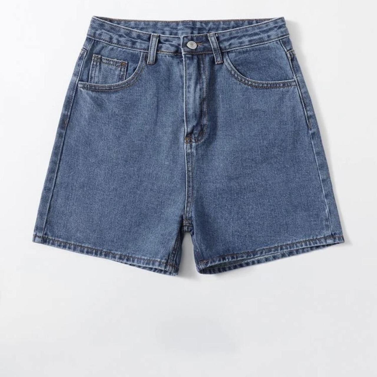 🖤.°• medium/dark wash jean shorts! .°•. • perfect... - Depop