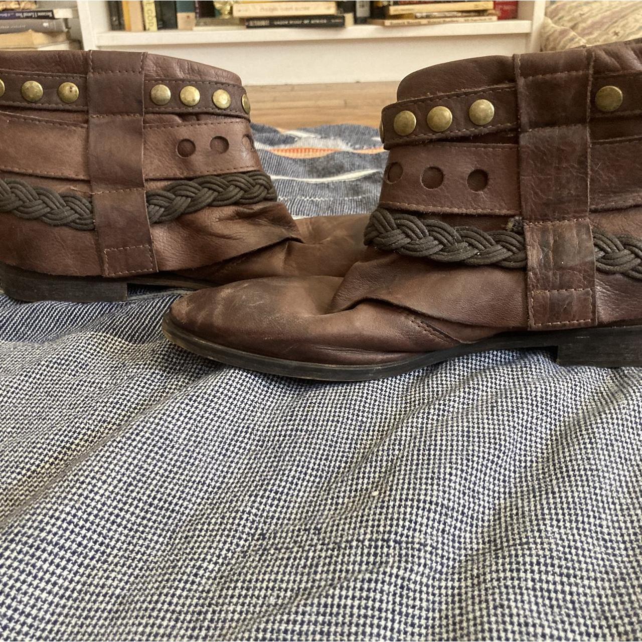 Italian Ankle Boots-SZ 7 Super Dope Vintage-y Ankle... - Depop